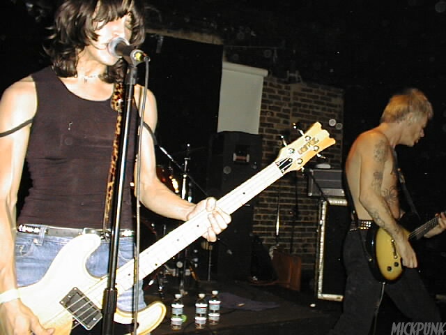 mickpunk - Dee Dee and Barbara Ramone, 2000.02.05, Club CoCoDrie, SF, CA